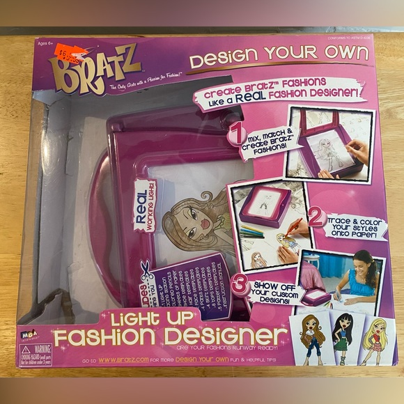 Bratz | Toys | Vtg Y2k Bratz Light Up Fashion Designer | Poshmark